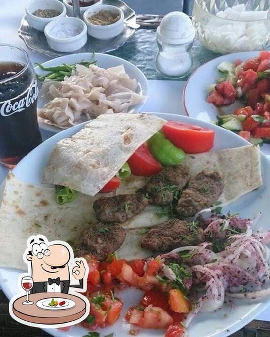 Karmakarisik Fast Food, Çanakkale, Atatürk Cad. No:248 - Restaurant reviews