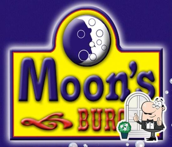 Menu at Moon's Burger restaurant, Villavicencio