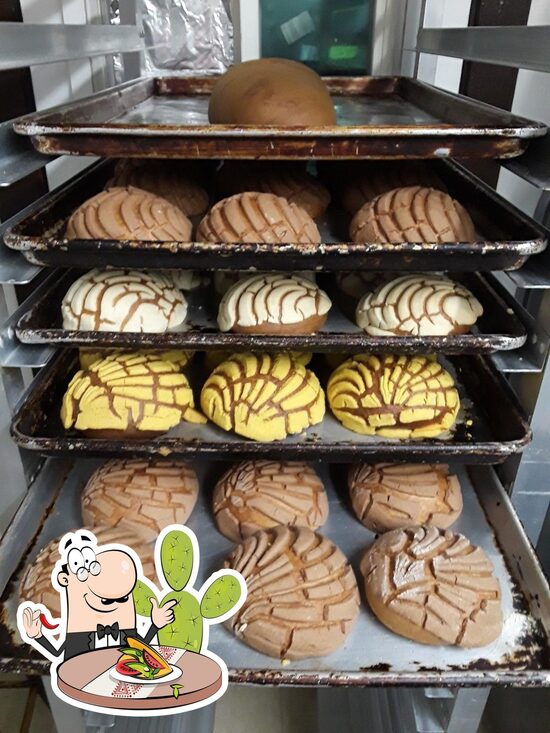 La Azteca Bakery, 902 Main St in Pasadena - Restaurant reviews