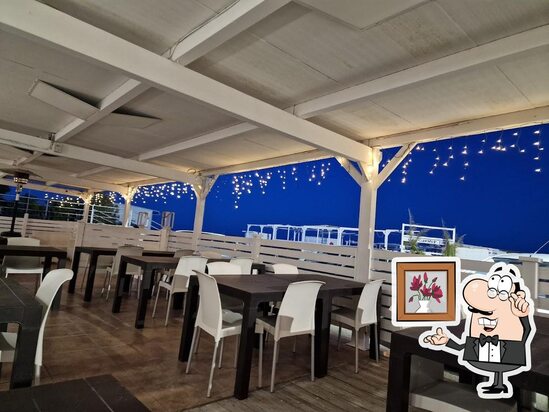 Eleven Beach Club, Lido - Menu del ristorante, prezzi e recensioni
