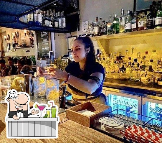 Menu at Baltra Bar, Ciudad López Mateos, Iztaccihuatl 36D