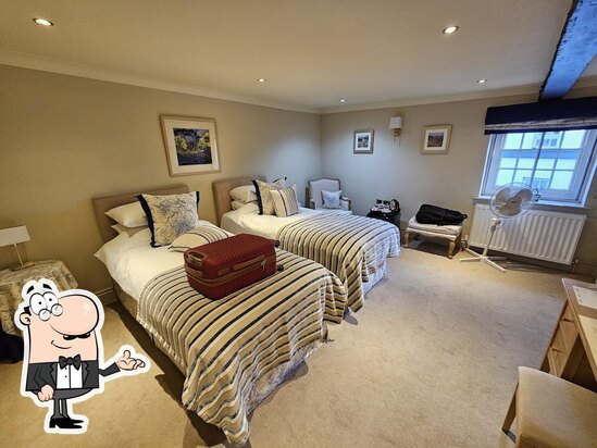 The Bear Hotel, Crickhowell, Crickhowell - Restaurant menu, prices and ...