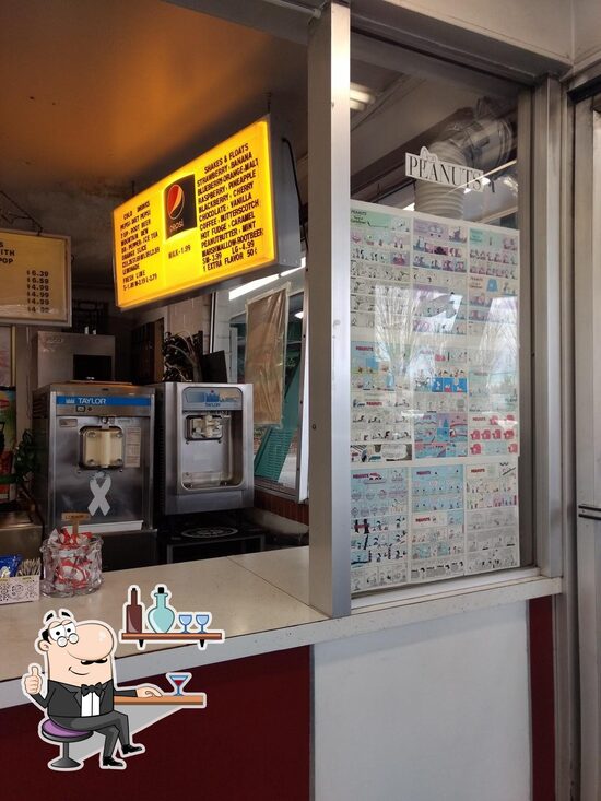 Family Drive-In, Kent - Menú del restaurante, precios y reseñas