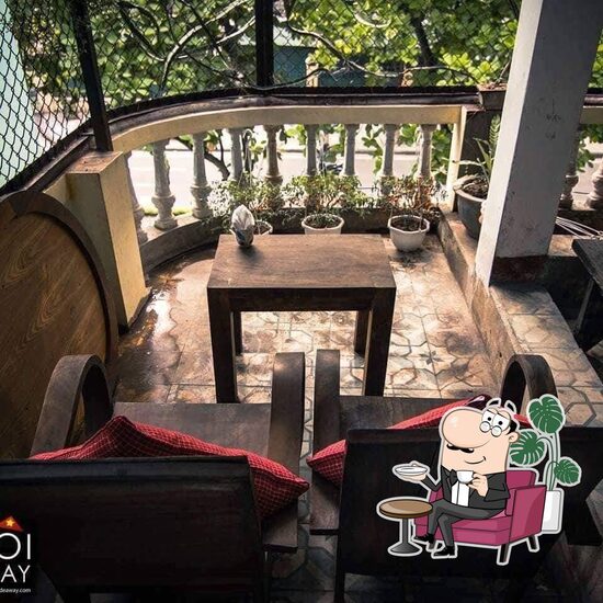 Tiny Cafe, Hanoi, ngõ 8 P. Láng Hạ - Restaurant reviews