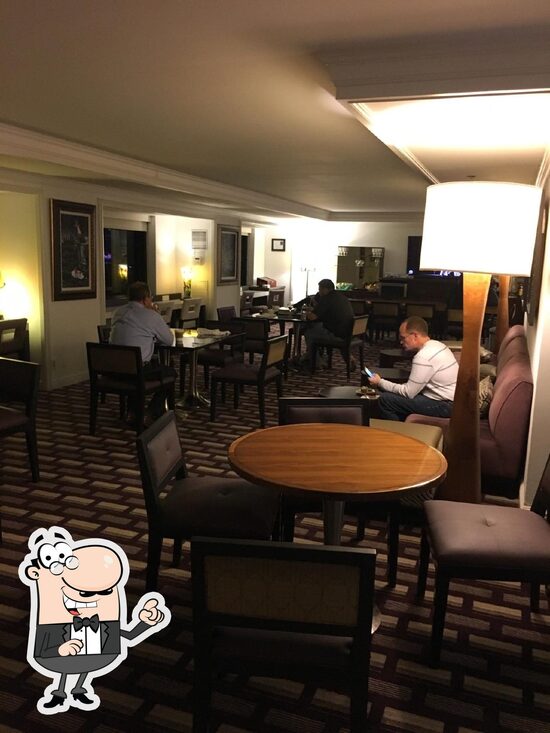 Club Lounge in Dearborn