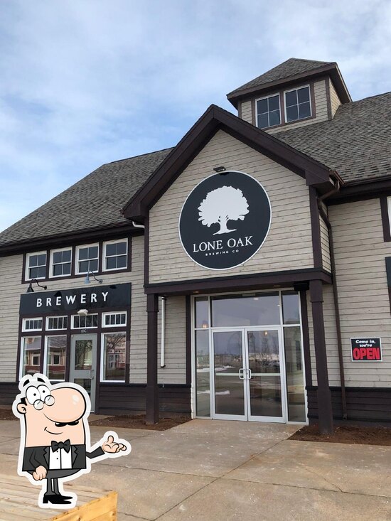 Lone Oak Restaurant, Taproom and Golf Simulator, Borden-Carleton ...