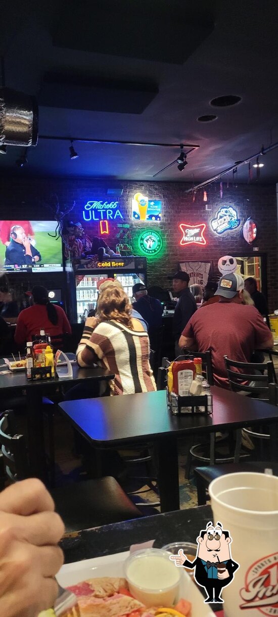 10th Inning Bar & Grill At Snowden Grove, Southaven - Restaurant menu ...