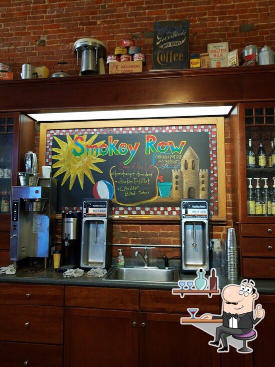 Smokey Row Coffee, Pella - Restaurant menu, prices and reviews