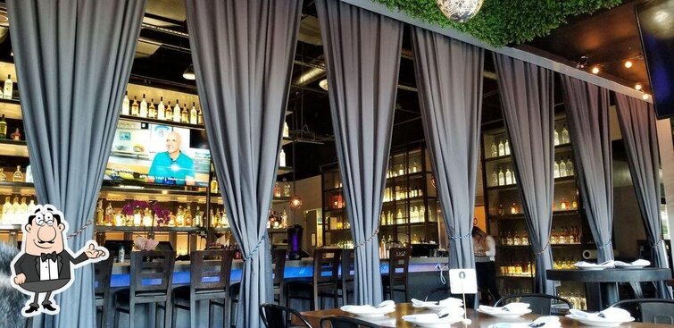 The Noypitz Bar & Grill in Los Angeles - Restaurant menu and reviews