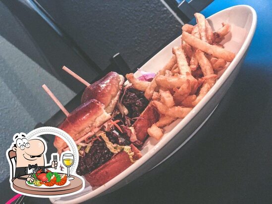 Split Social Kitchen in Springfield - Restaurant menu and reviews