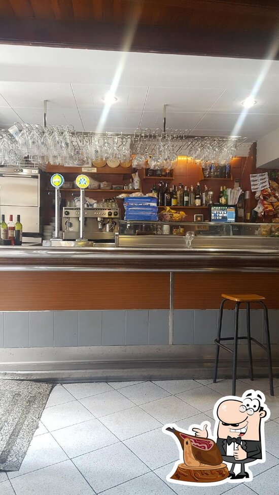 Pub y bar Brisas do Sil, Barcelona, Carrer de Jaume Fabra - Opiniones ...