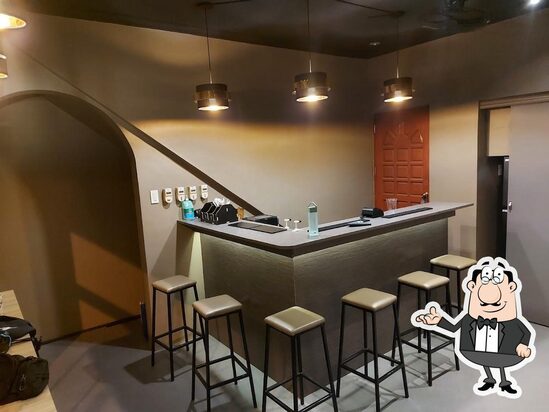 Carb-Evo Cafe, Makati - Restaurant reviews