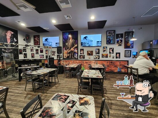 Corby's Rock n Roll Heroes, Visalia - Restaurant menu, prices and reviews
