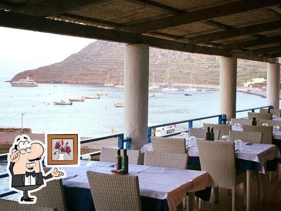 Carta del restaurante La Terrazza del Phenicusa, Filicudi Porto