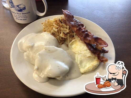 Menu at Paula's Hot Biscuit restaurant, Hodgenville