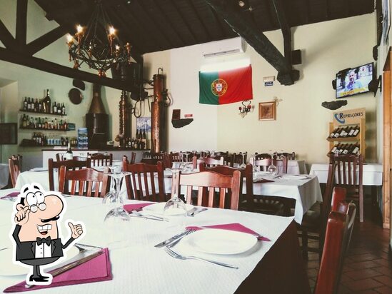 Menu at O Alambique restaurant, Lagoa