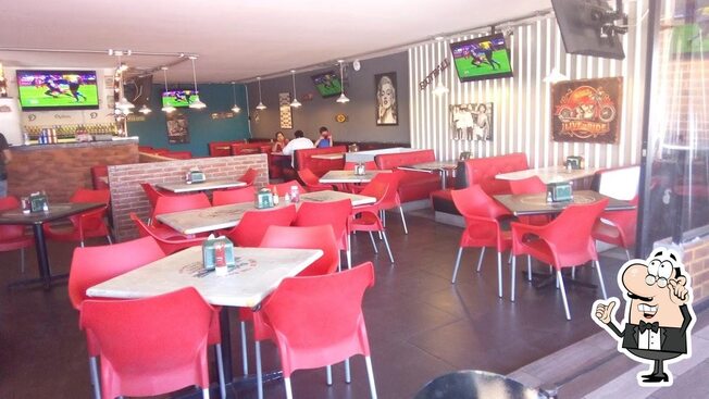 Dylan's Burgers Salads Ribs & Wings restaurant, Aguascalientes ...