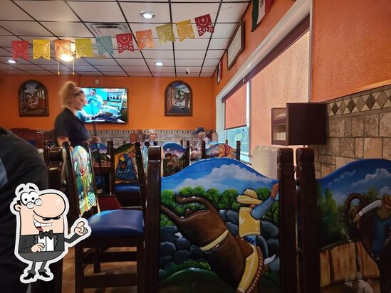 Menu at El Acapulco restaurant, Cave City