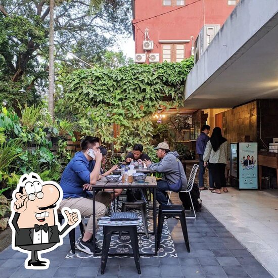 Opa Noodle Bar, Malang - Restaurant menu, prices and reviews
