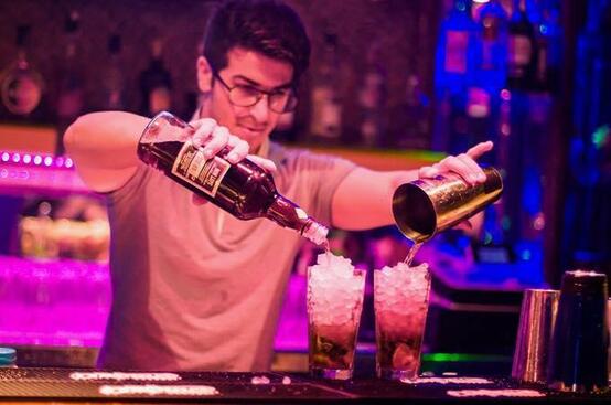 MAUI Bar, Cologne