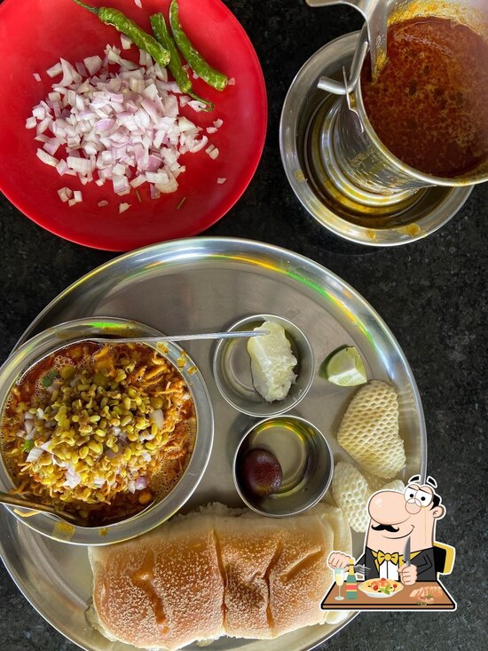 Menu at Durvankur Misal, Rase