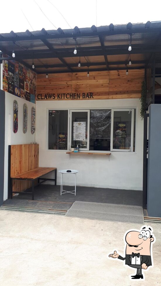 CLAWS KITCHEN BAR, Bandung
