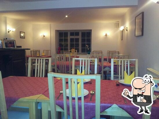 Eatzen Chinese Restaurant in Llanelli - Restaurant reviews