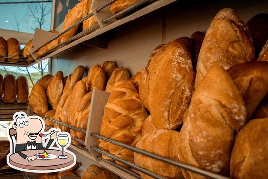 Furrë Buke & Pastiçeri “Vitrina”, Tirana - Restaurantbewertungen