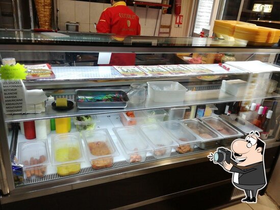 Menu at Galatasaray fast food, Laon