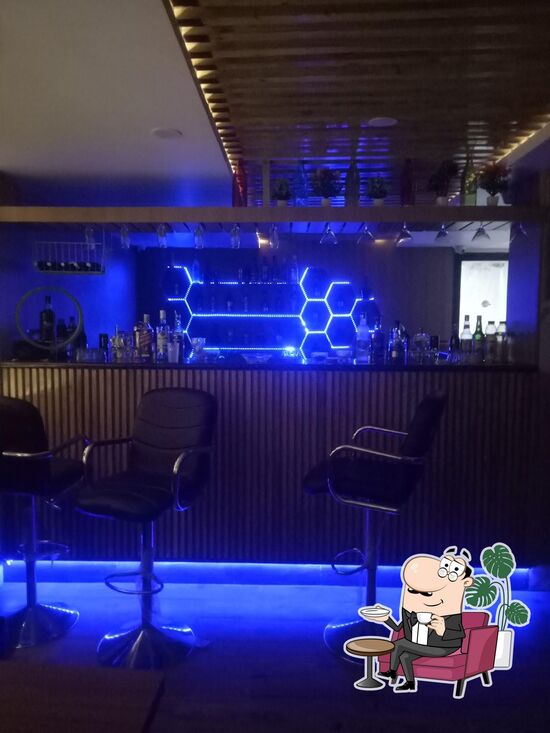 Boss Bar & Restaurant establishment, Bhadohi – menu, prices & reviews
