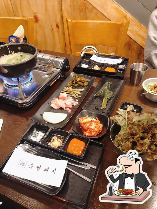 Menu at Sukdal DwaejiJonggak restaurant, Seoul