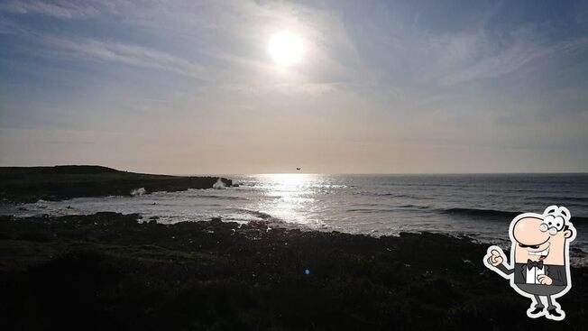 Rest Bay Café Bar, Rest Bay, Lock's Common Rd in Porthcawl - Restaurant ...