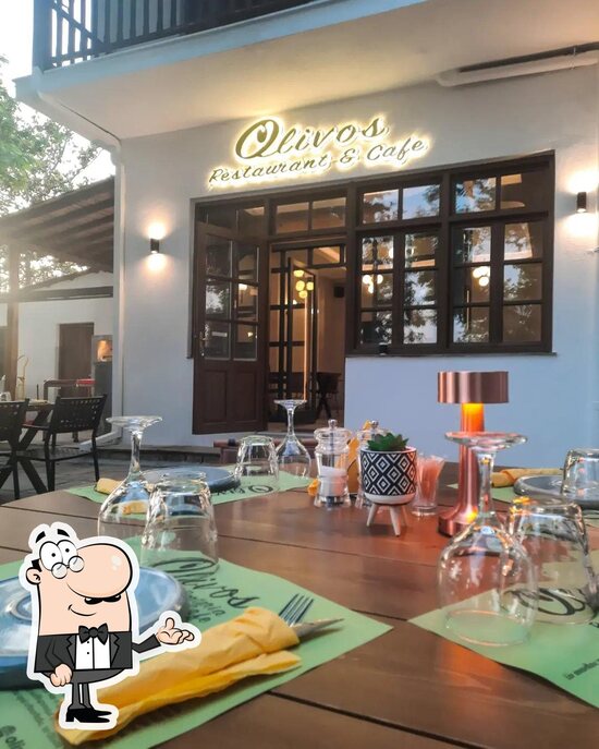 Menu at Olivos Restaurant & Cafe, Portaria