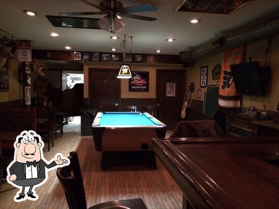 The Nut Hut Saloon in Philadelphia - Restaurant reviews