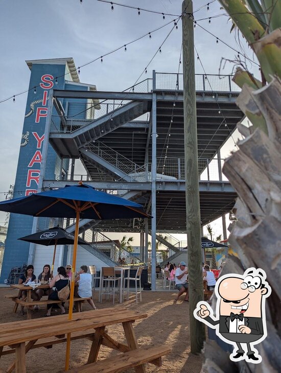 Sip Yard Port Aransas, Port Aransas - Restaurant menu, prices and reviews