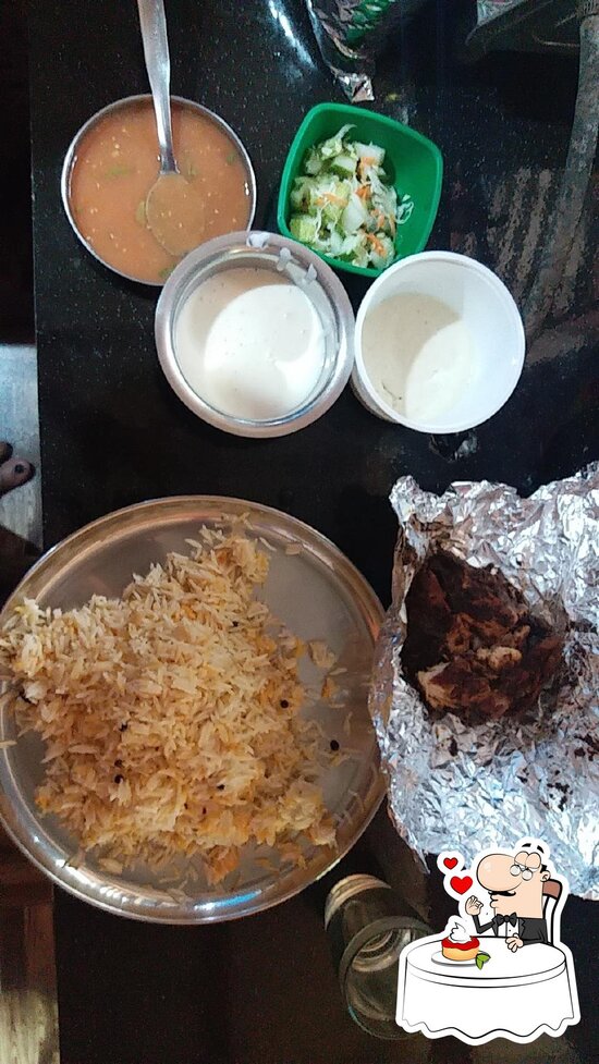AL RAYDAN KUZHIMANTHI, Peruvayal - Restaurant menu, prices and reviews