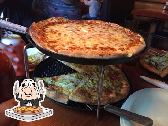 Homeslice Pizza + Patio in Chicago - Restaurant menu and reviews