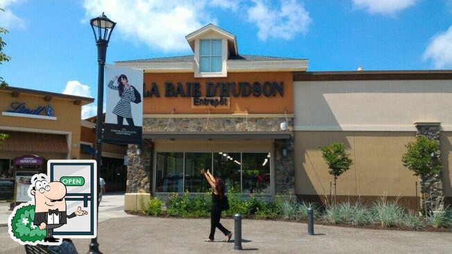 Premium Outlets Montréal restaurant, Mirabel - Critiques de restaurant