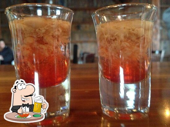Red Eagle Distillery in Estados Unidos - Restaurant reviews