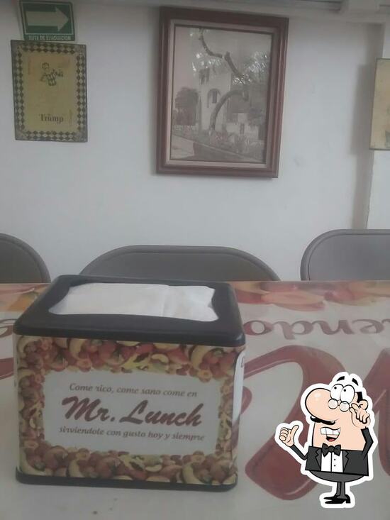 Menu at Mr. Lunch cafeteria, Cancún