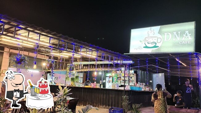 DNA CAFE, India - Restaurant reviews