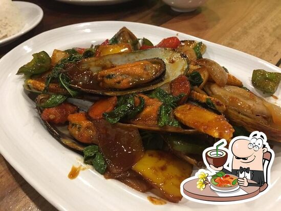 SIRI Cafe' & Restaurant, Mae Sai, Pa Yang Rd - Restaurant reviews