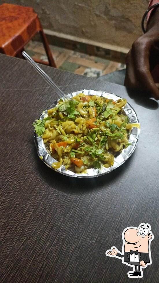 Royal cafe & maggie point, Sihora - Restaurant reviews