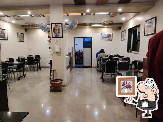 Dakkhan Spice - Authentic Maharashtrian Non Veg Thali Special AC Family ...