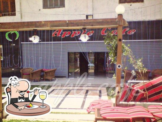 Apple Cafe, Cairo, X7PQ+R52 - Restaurant reviews