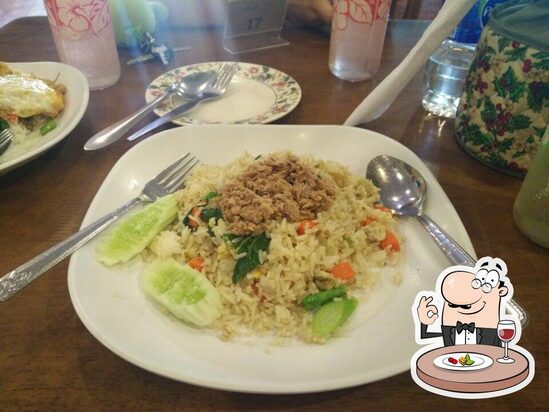 Menu at Snow White restaurant, Nakhon Pathom