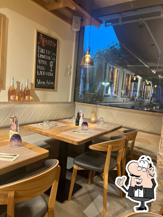 Isoletta PMP Paulsplatz restaurant, Frankfurt am Main ...