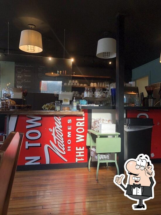 Yellow Dog Cafe, Onekama - Restaurant menu, prices and reviews