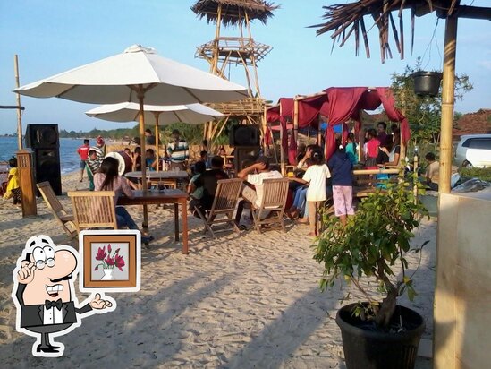 The Joker Cafe, Mlonggo - Opiniones del restaurante