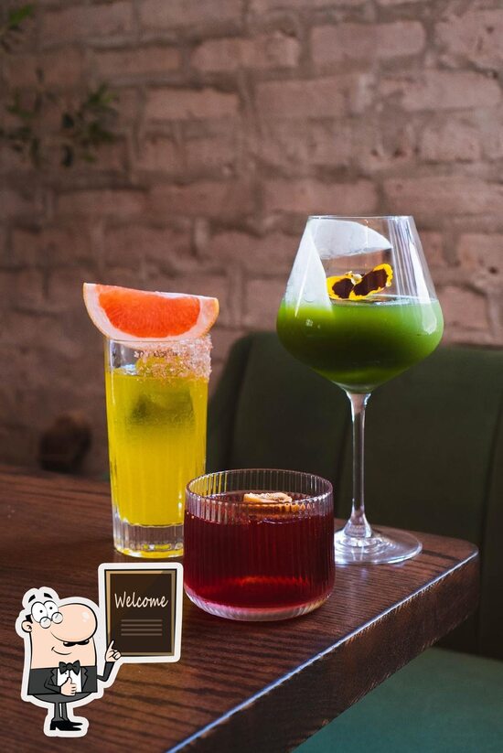 SIFR in Chicago - Restaurant menu and reviews